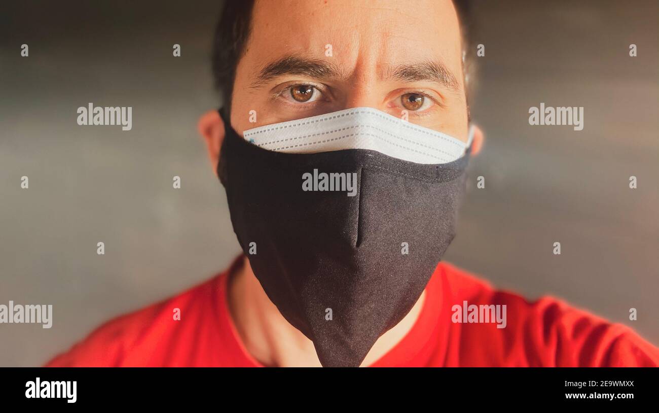 Double protective face masks hi-res stock photography and images - Alamy