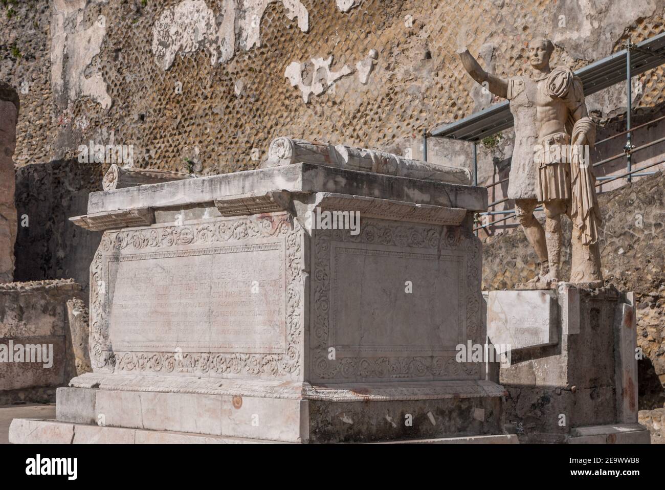 Herculaneum ruins, ancient Roman fishing town buried by the eruption of ...
