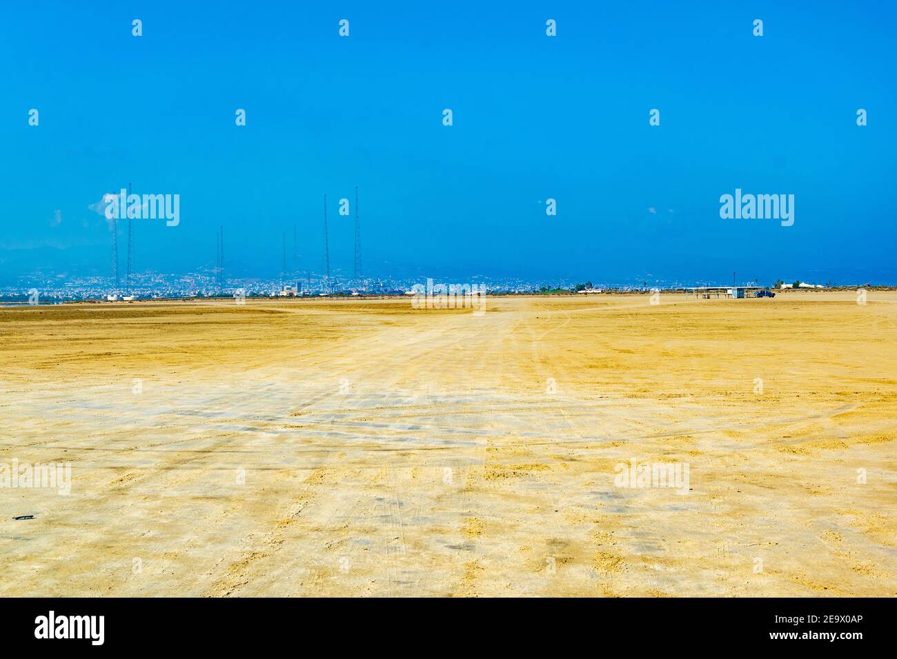 Akrotiri salt lake hi-res stock photography and images - Alamy