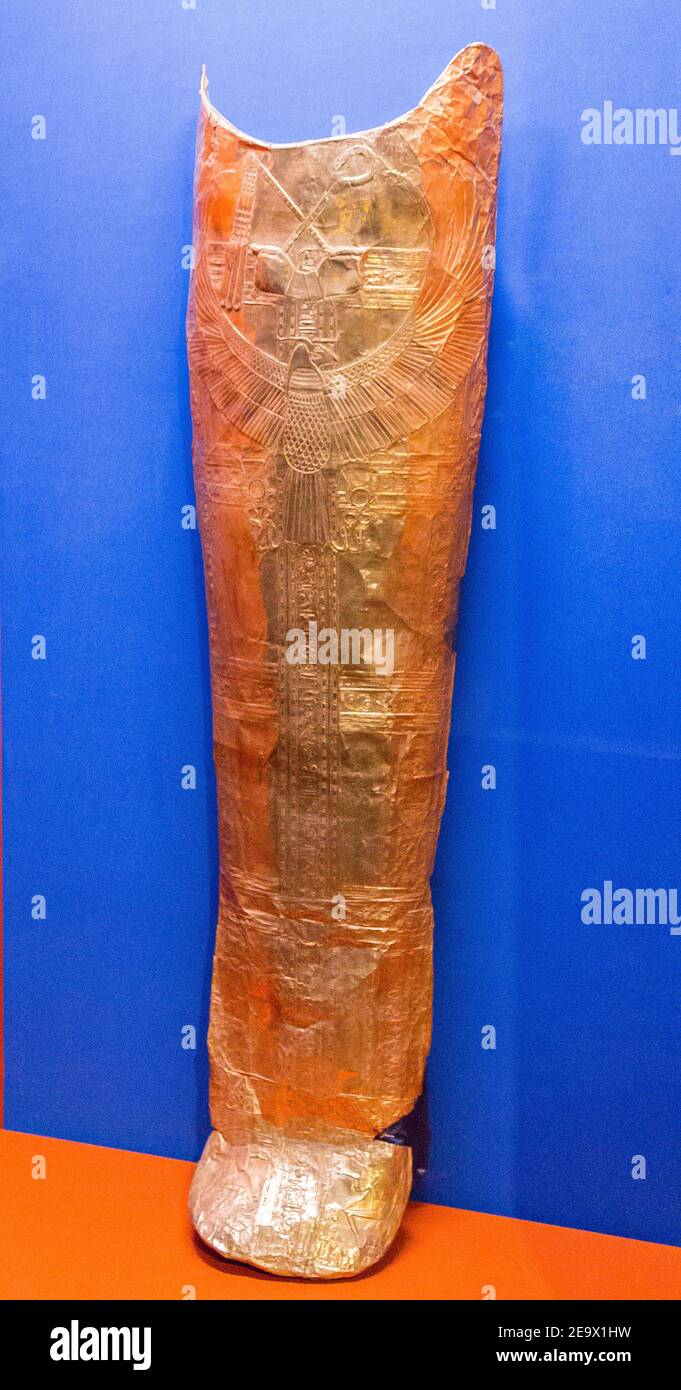 Egypt, Cairo, Egyptian Museum, gold mummy cover, found in the royal ...