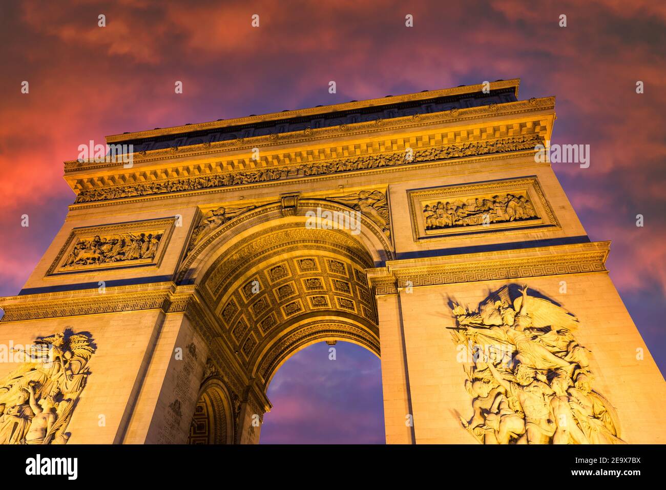 Sunset view with colorful clouds Arc de Triomphe in Paris Stock Photo ...