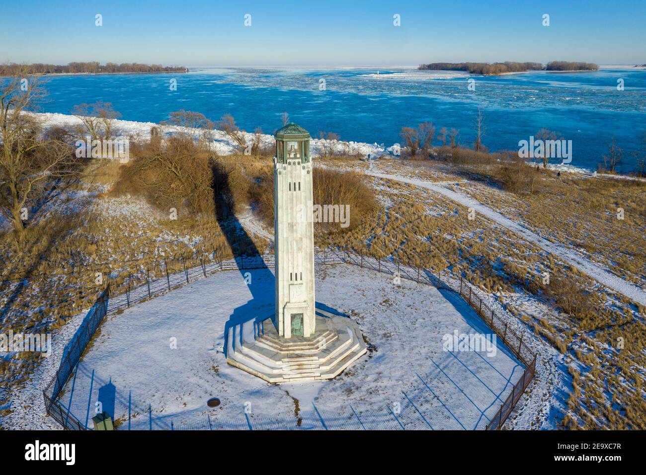 Detroit, Michigan - The Livingstone Memorial Lighthouse at the upriver ...