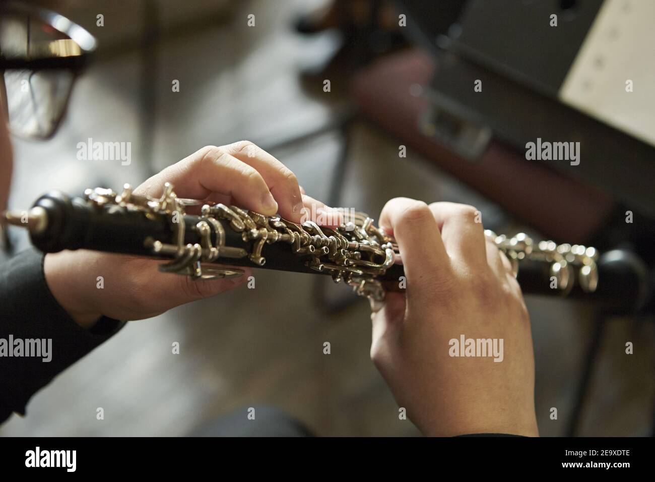 Oboe artist hi-res stock photography and images - Alamy