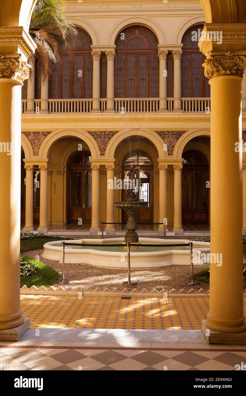 Casa Rosada Palm Tree Patio, Buenos Aires Stock Photo - Alamy
