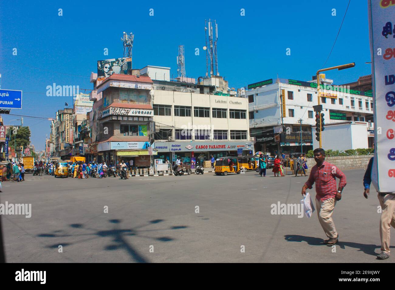 busy Indian street scene, busy indian roads Tamil Nadu Stock Photo - Alamy