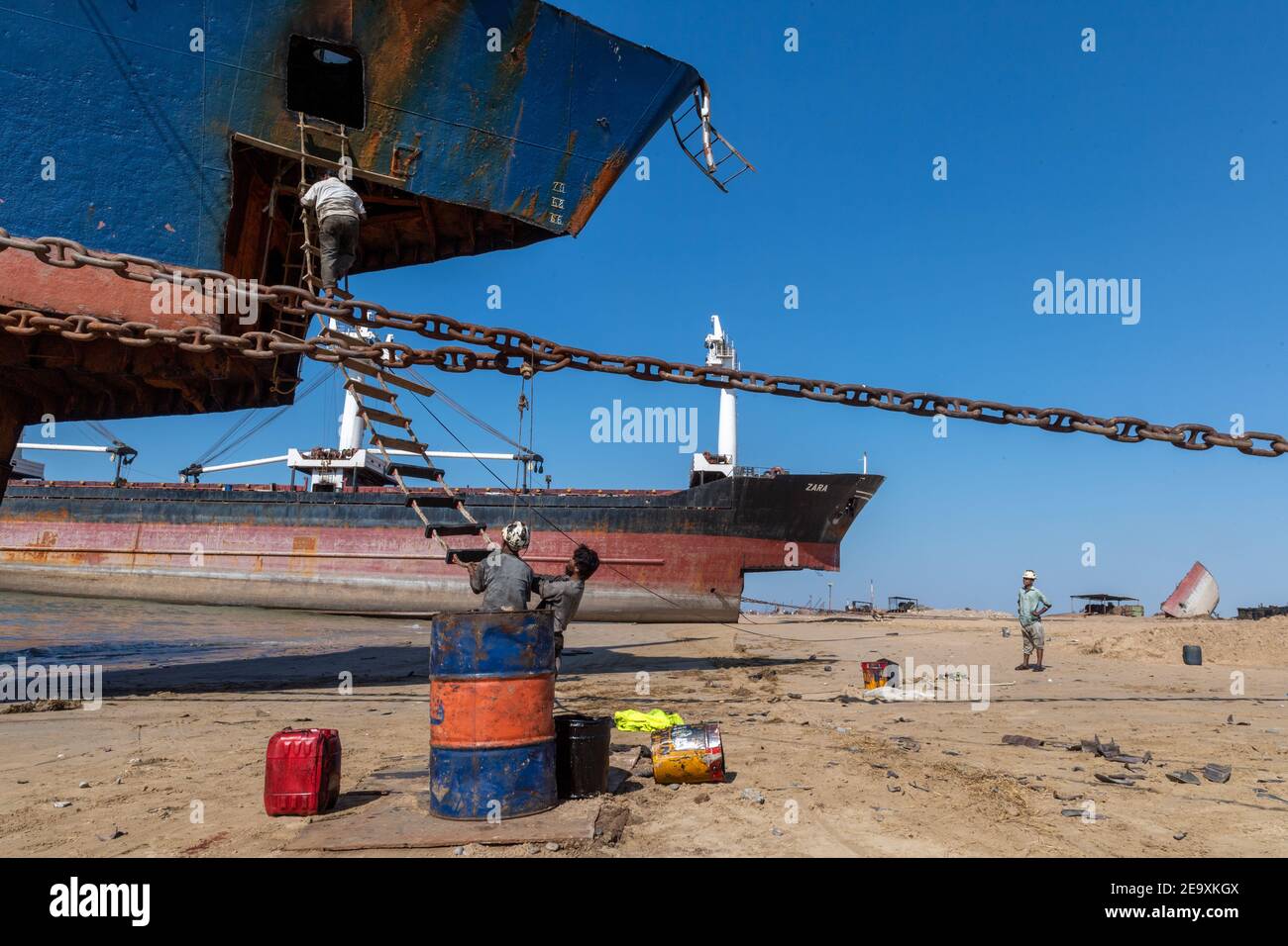 Ships to be broken up at Gadani ship-breaking yard, located across a 10 ...