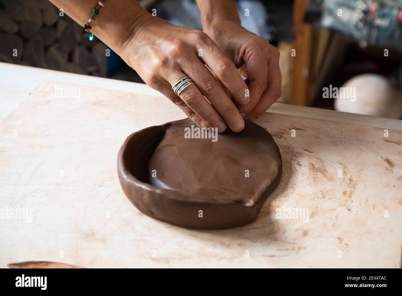 Clay plate production hi-res stock photography and images - Alamy