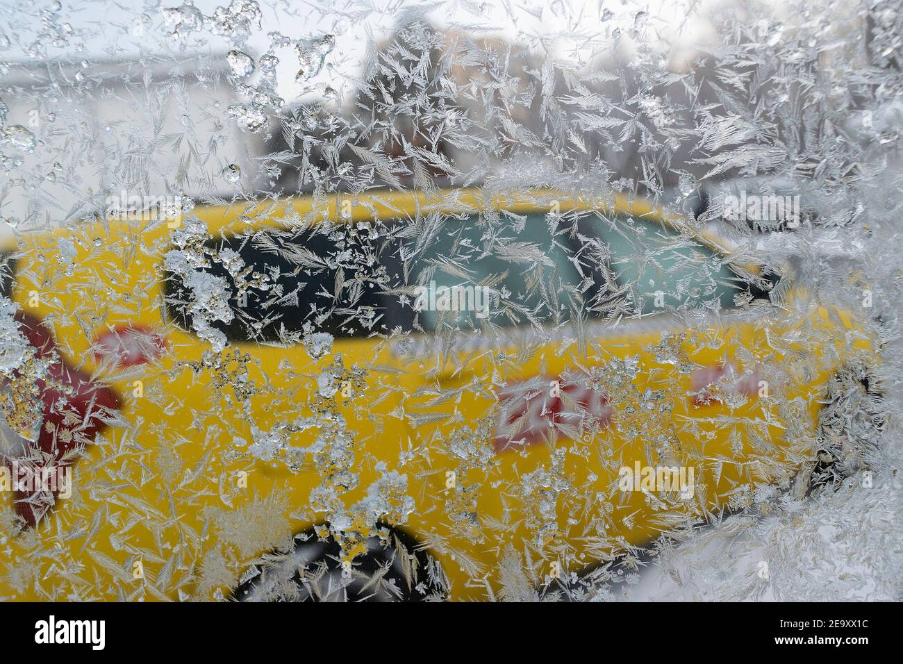 Frosted car window hi-res stock photography and images - Alamy