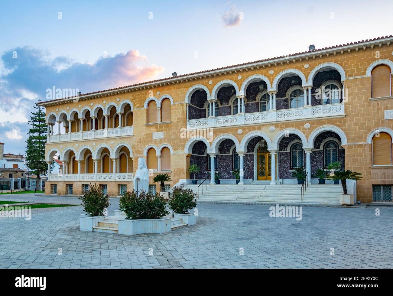 Archbishops palace nicosia cyprus hi-res stock photography and images ...
