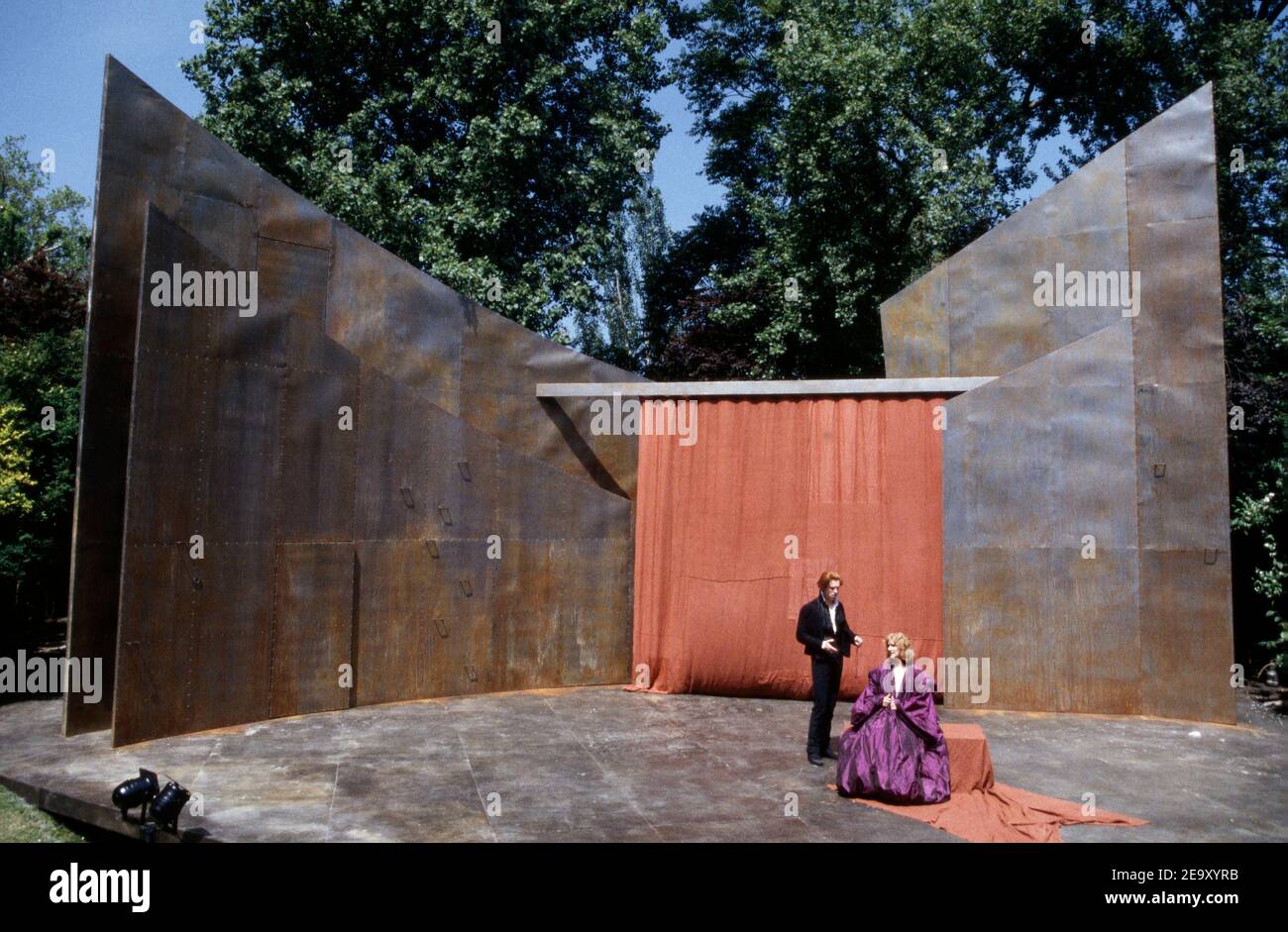Damian Lewis (Hamlet), Pamela Miles (Gertrude) in HAMLET by Shakespeare ...