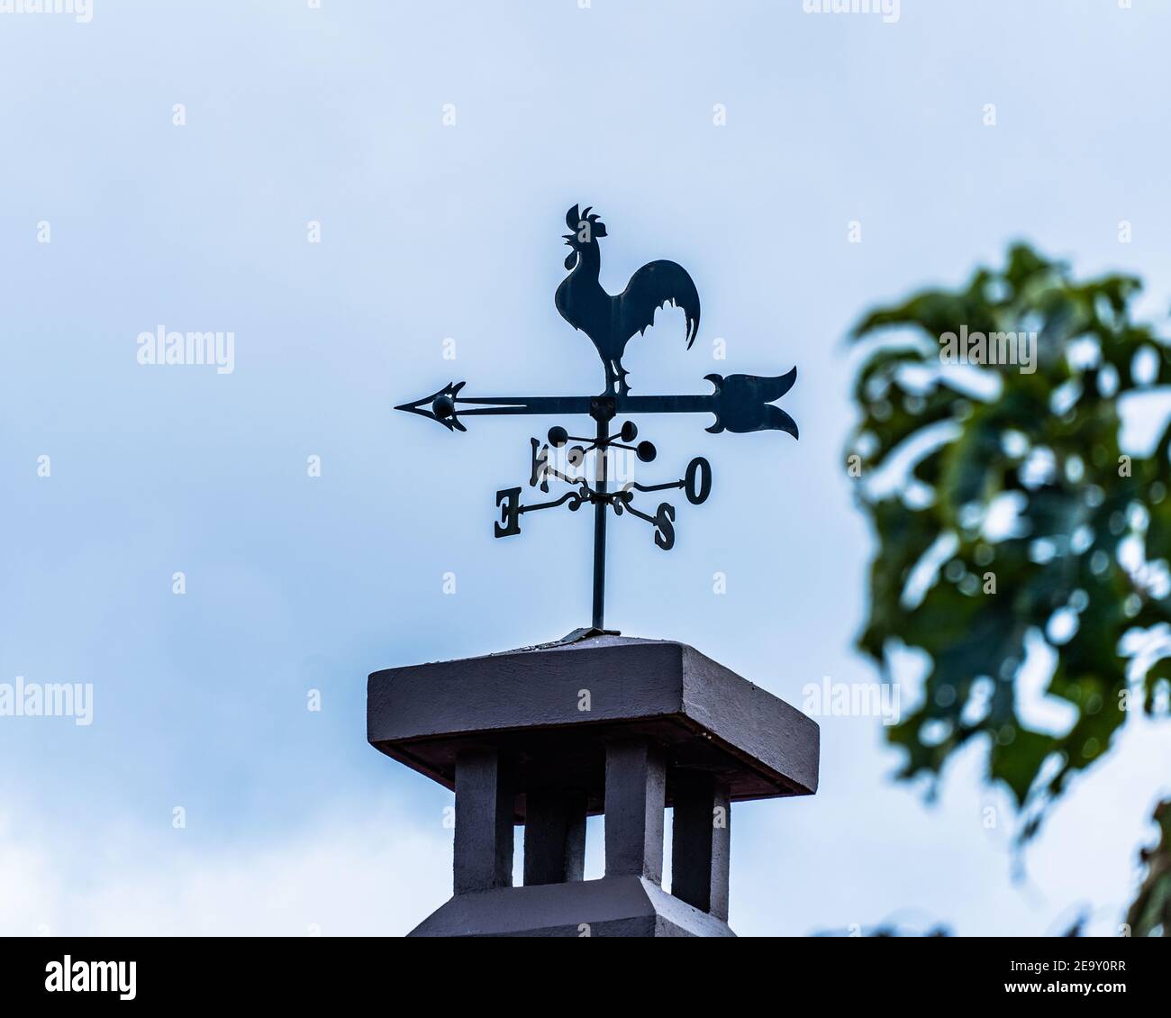 Metallic rooster hi-res stock photography and images - Alamy