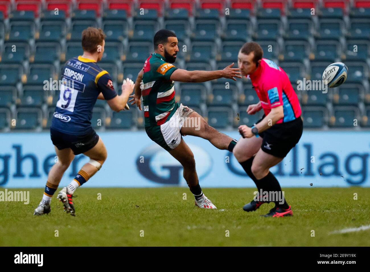 Referee andrew jackson hi-res stock photography and images - Alamy
