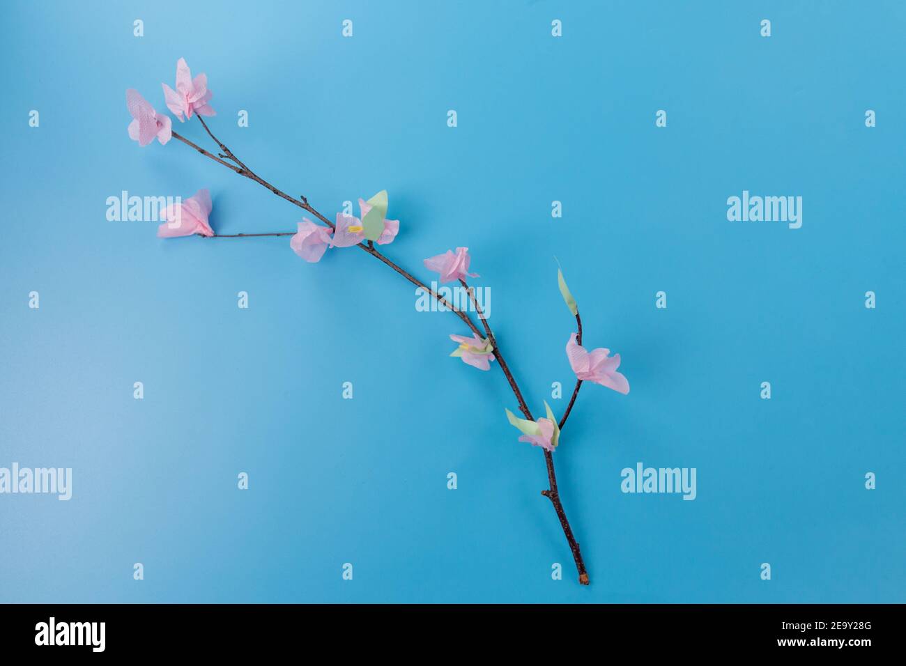 simple tree branch with paper flowers, step by step instruction, DIY ...