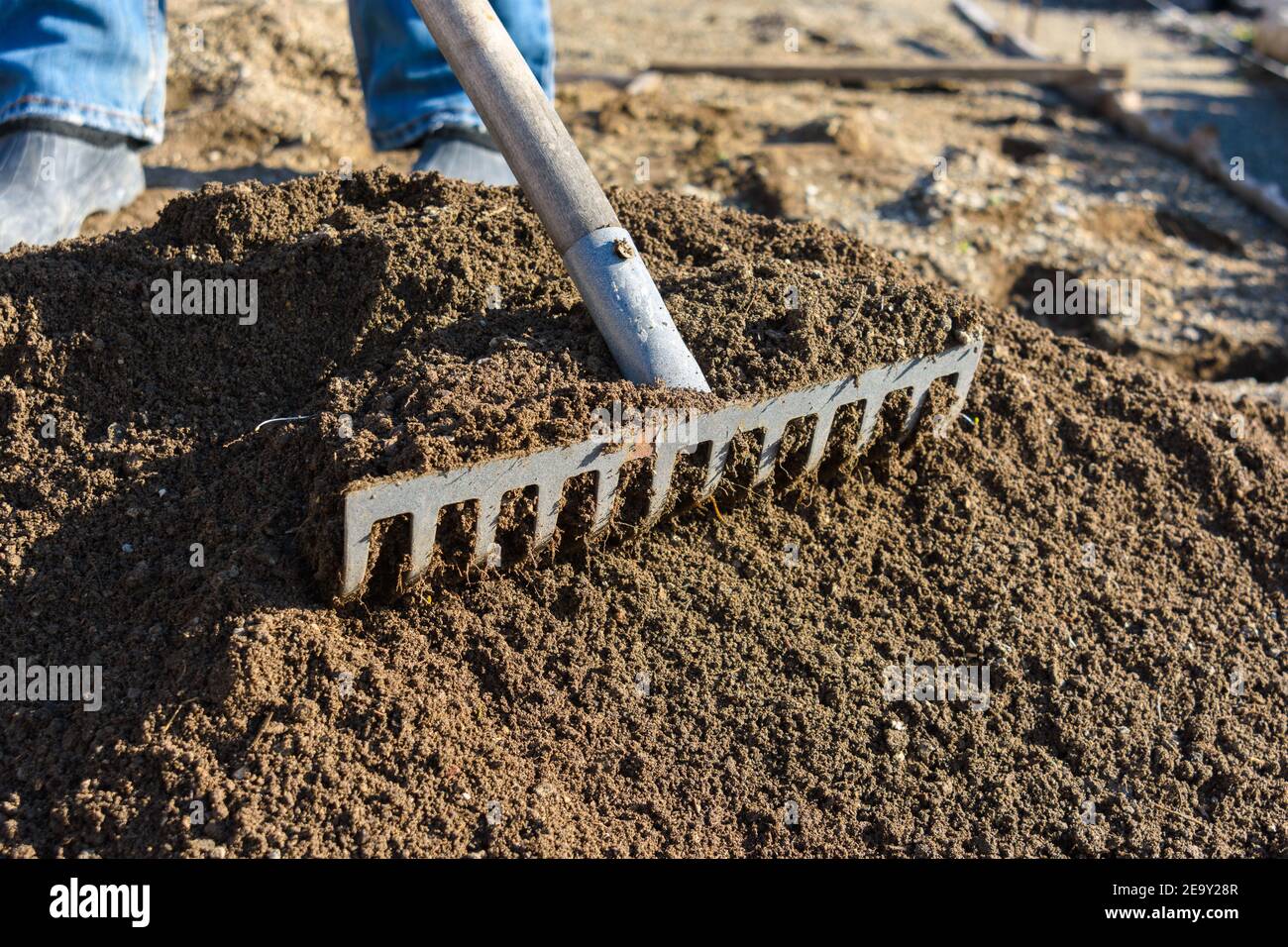 Loosen lawn hi-res stock photography and images - Alamy