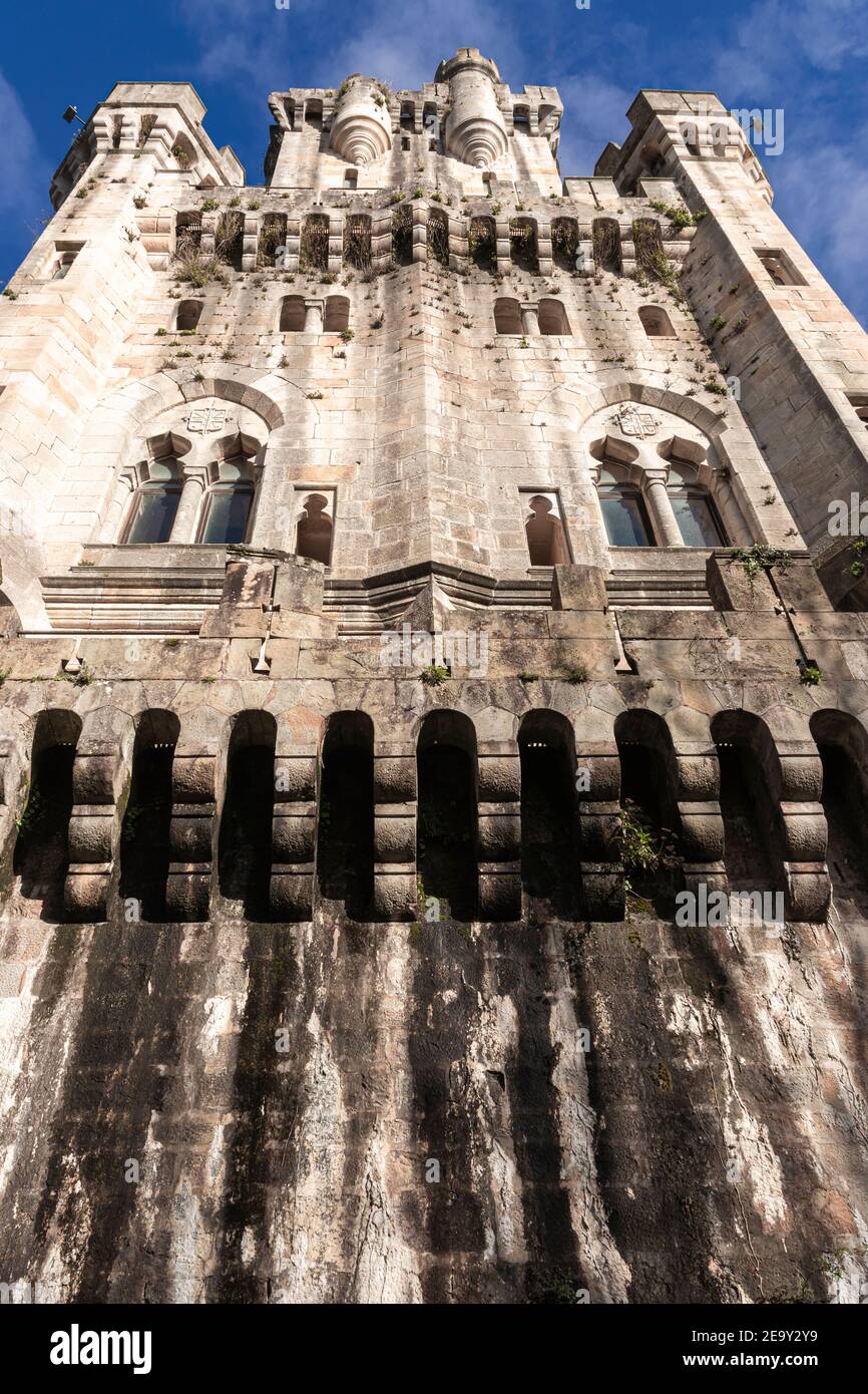 ancient castleof butron in spain Stock Photo - Alamy