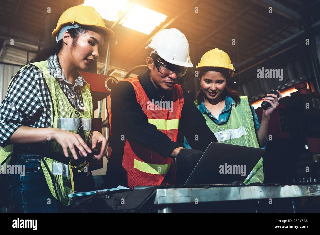 Employee training industry hi-res stock photography and images - Alamy
