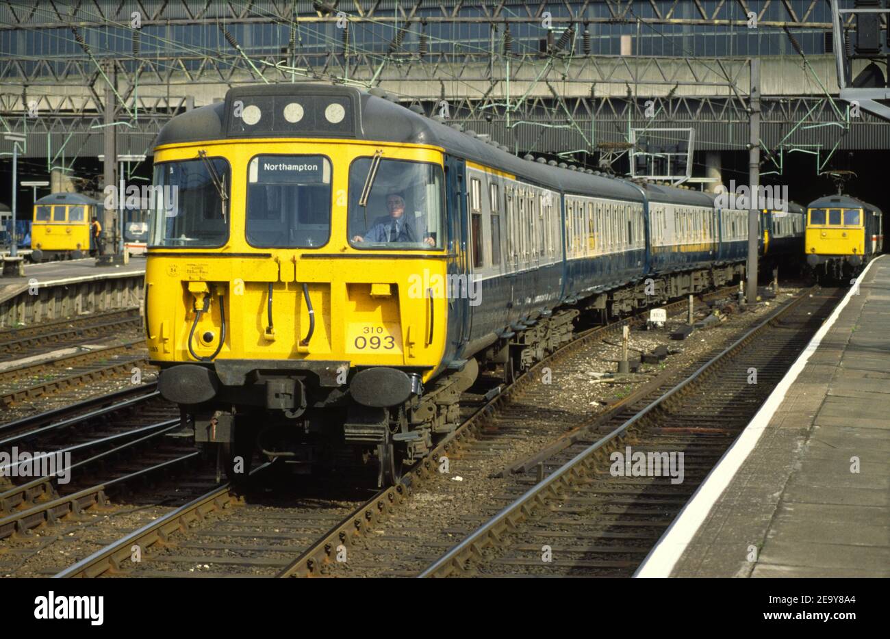 Class 310 (AM10) electric multiple unit leaving Euston for Northampton ...