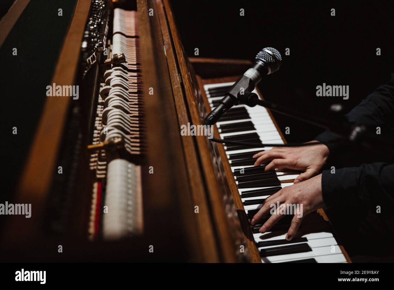 Person Playing Organ High Resolution Stock Photography and Images - Alamy