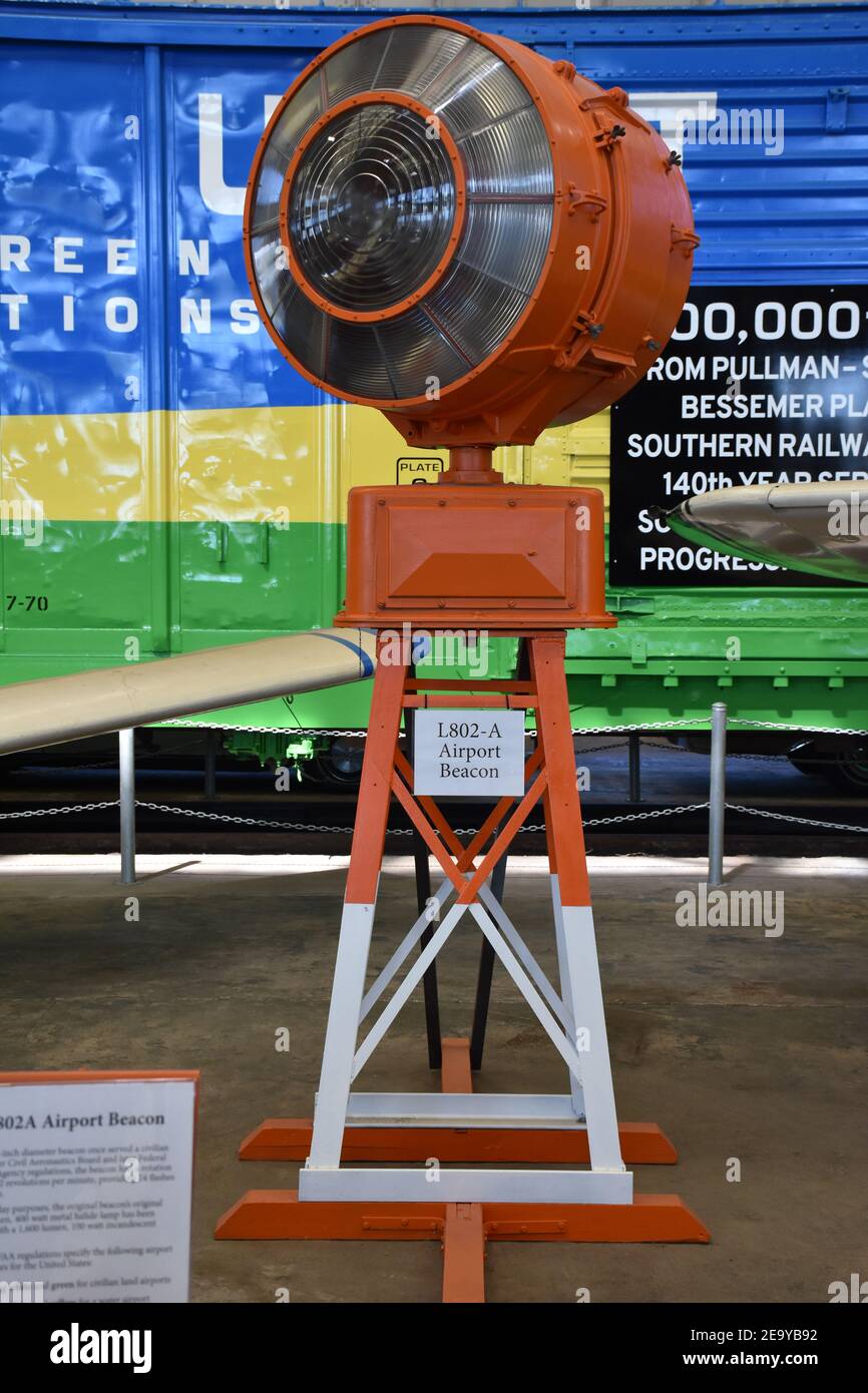 L802 a airport beacon hi-res stock photography and images - Alamy