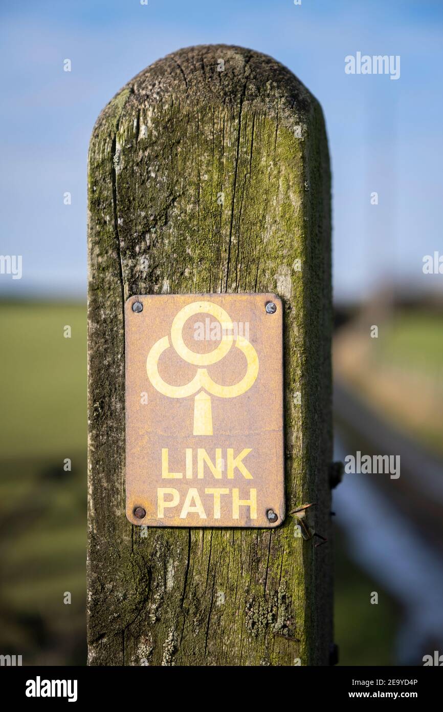 The Calderdale way link path in the Village of Lumbutts, Todmorden ...