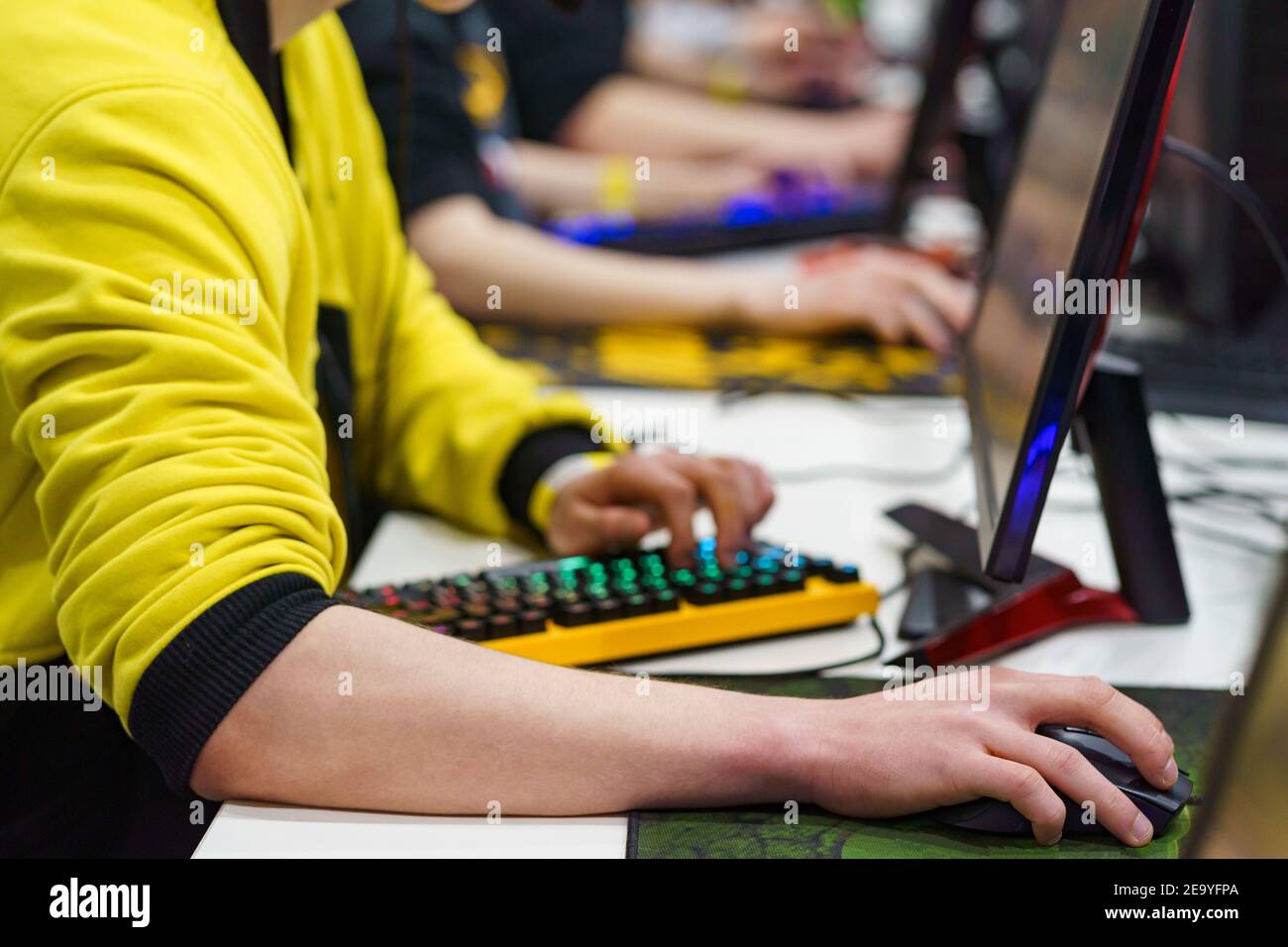 Pc player hi-res stock photography and images - Alamy