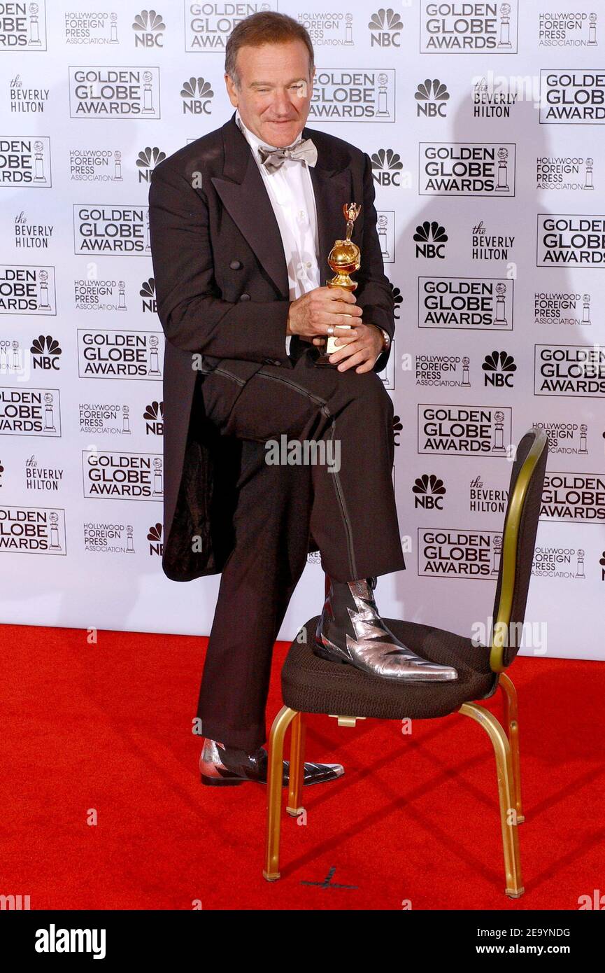 Lifetime Achievement Award. Winner Robin Williams in the Pressroom at ...