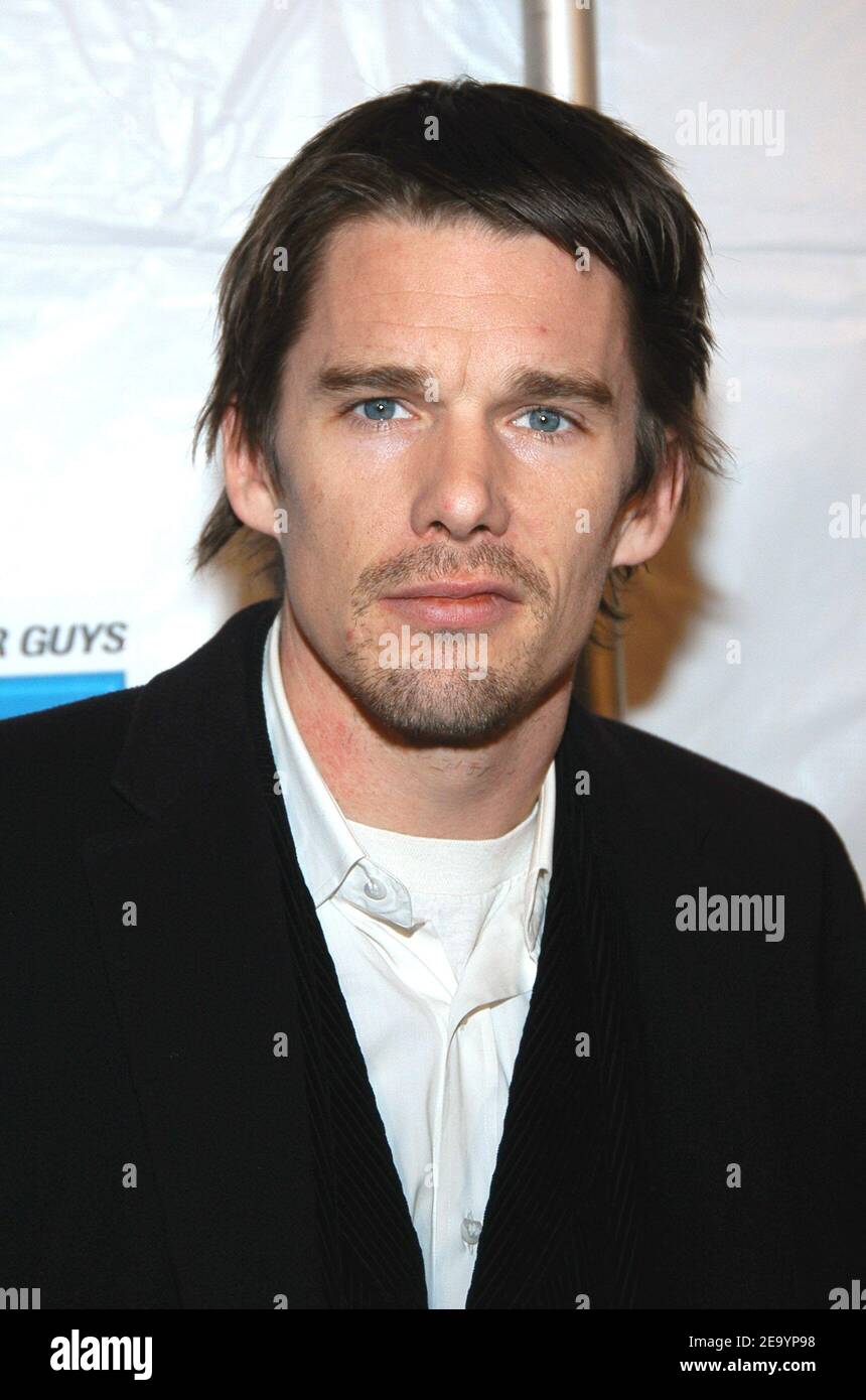 Assault on precinct 13 hi-res stock photography and images - Alamy