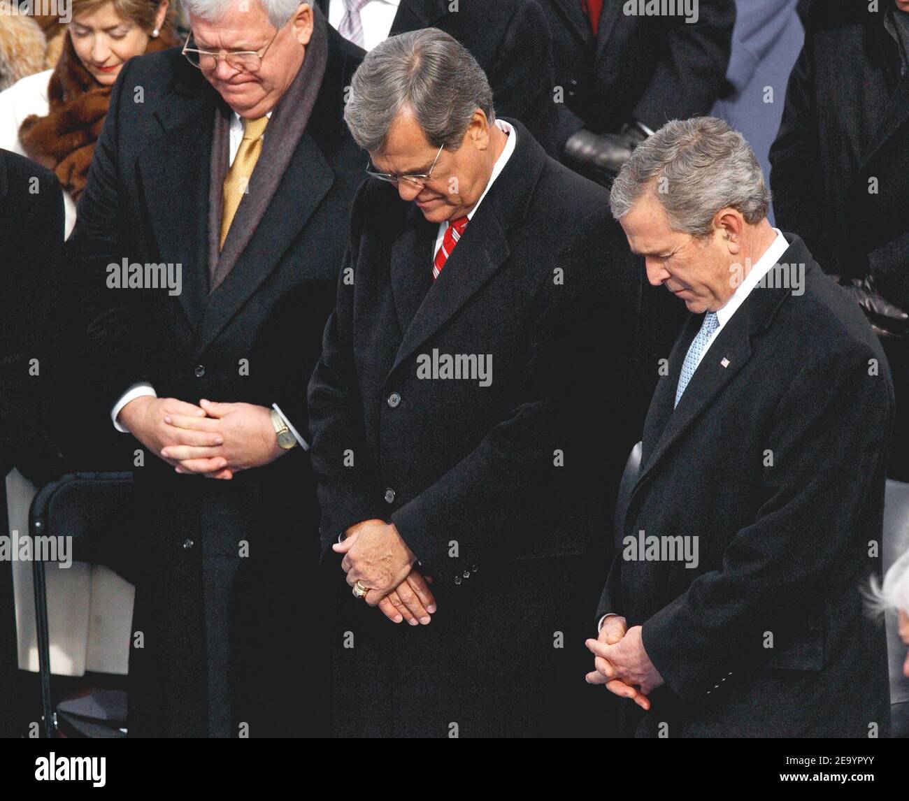 From left, Speaker of the House Dennis Hastert, former Senator Trent ...