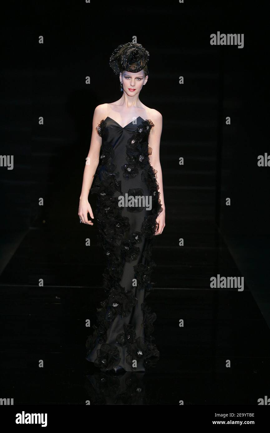Giorgio armani 2005 spring summer haute couture hi-res stock ...