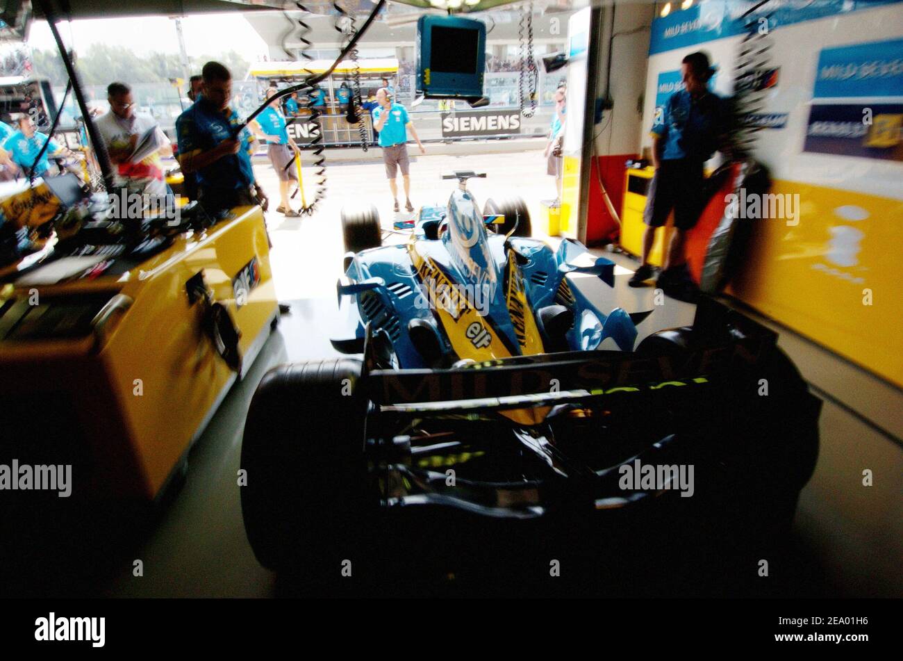 Spanish Formula 1 driver Fernando Alonso ( Renault team) during the ...
