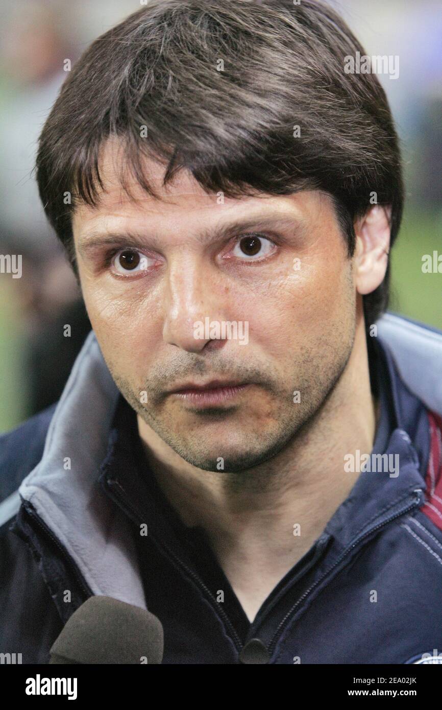 Paris St-Germain's new coach Laurent Fournier during the French Cup ...