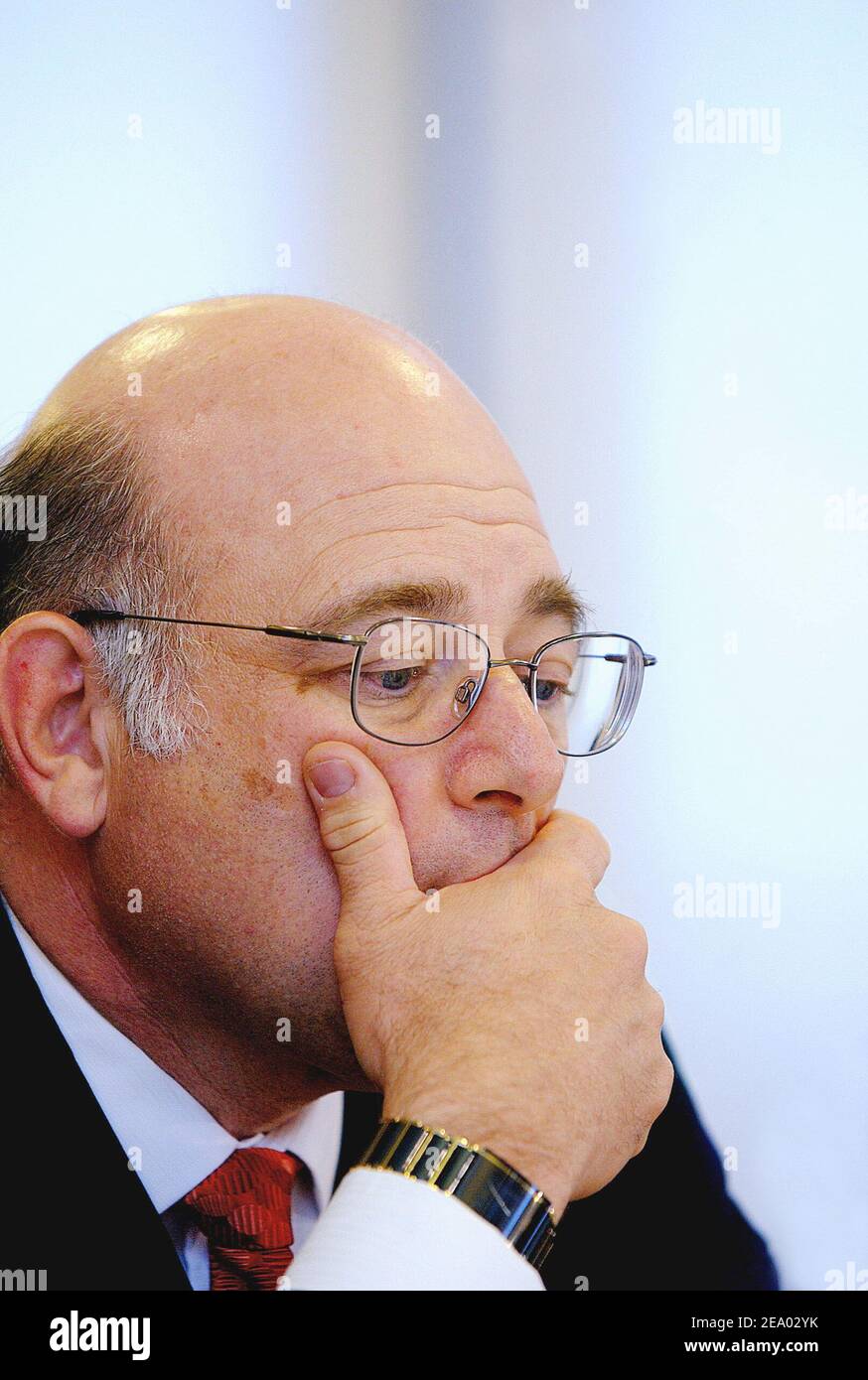 Ronald sugar ceo northrop grumman hi-res stock photography and images ...