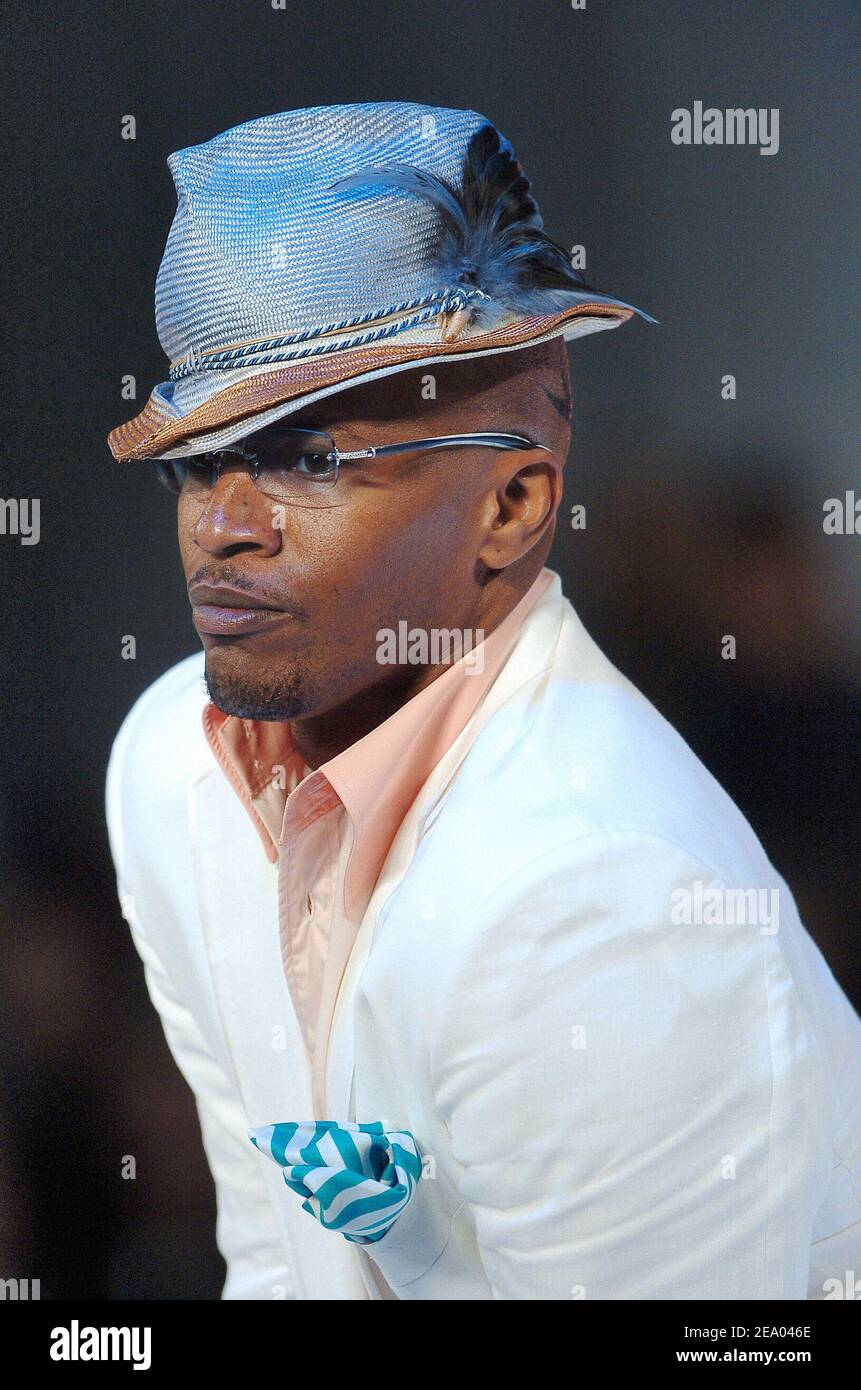 Jamie Foxx walks down the runaway at the 4th Annual 'ten' Fashion Show ...