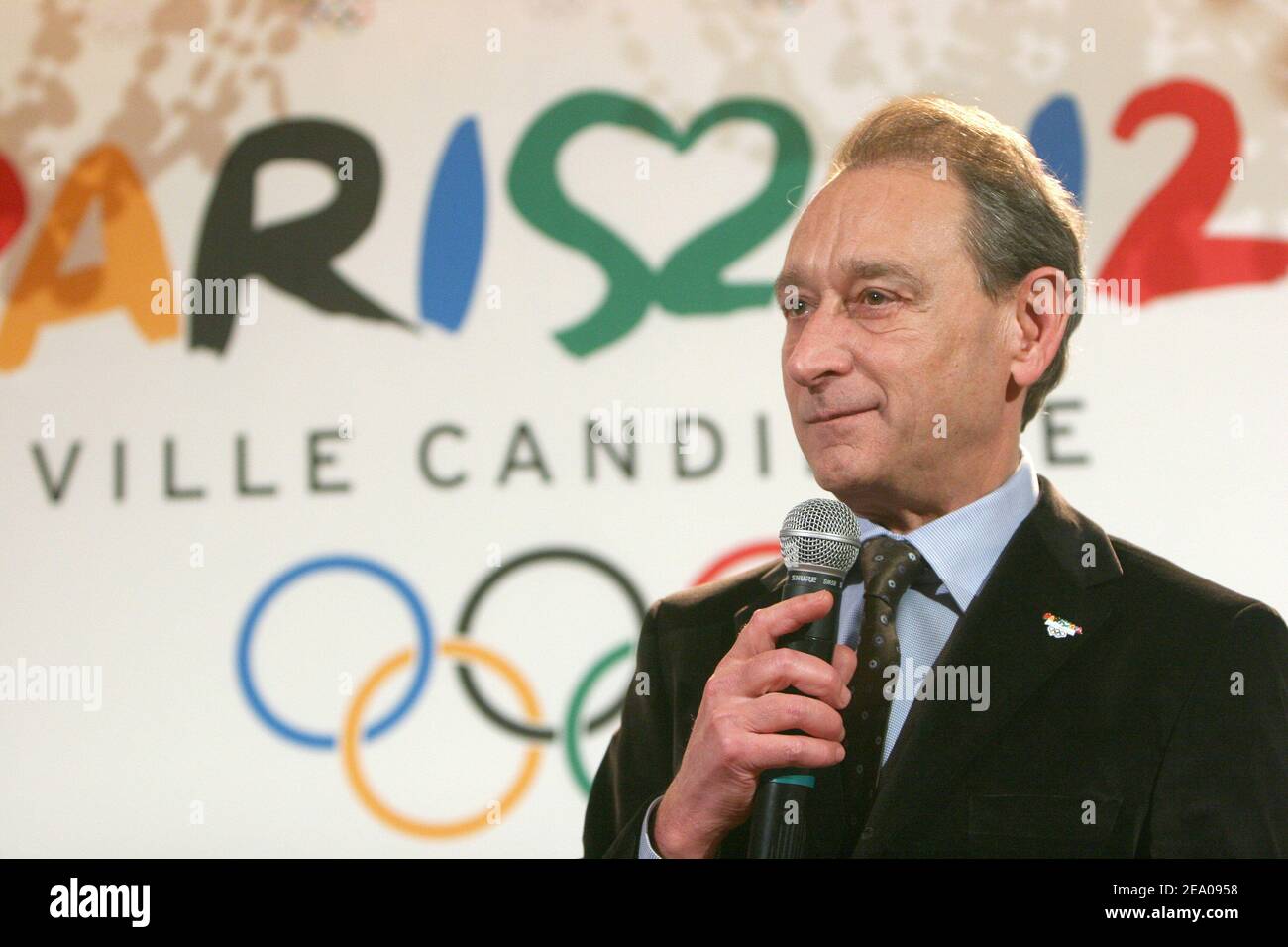 Paris Mayor Bertrand Delanoe, member of French delegation for Paris JO ...