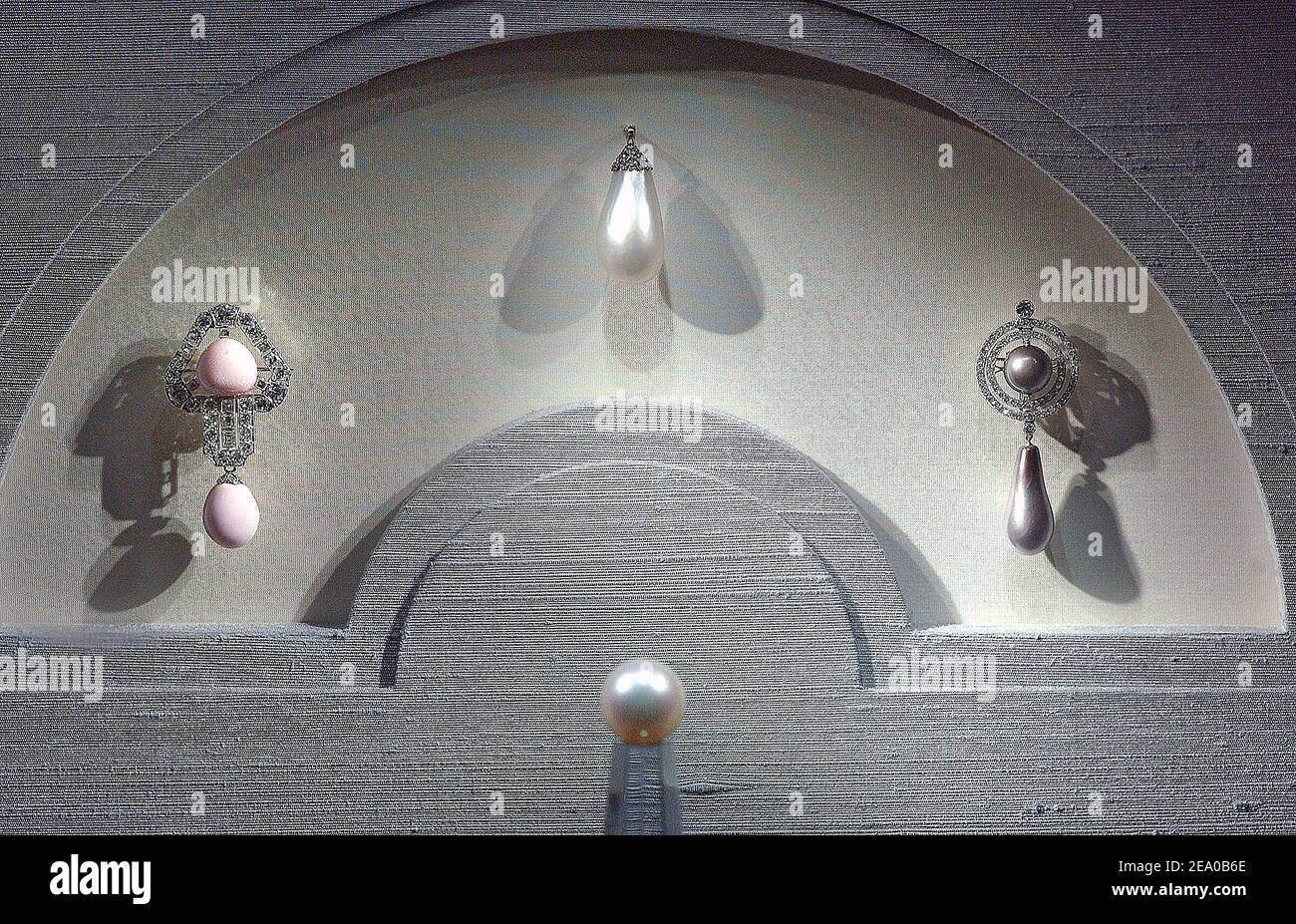 'Queen Mary Brooch' , 'Drexel Pearl', 'Pearl of Kuwait' at the opening ...