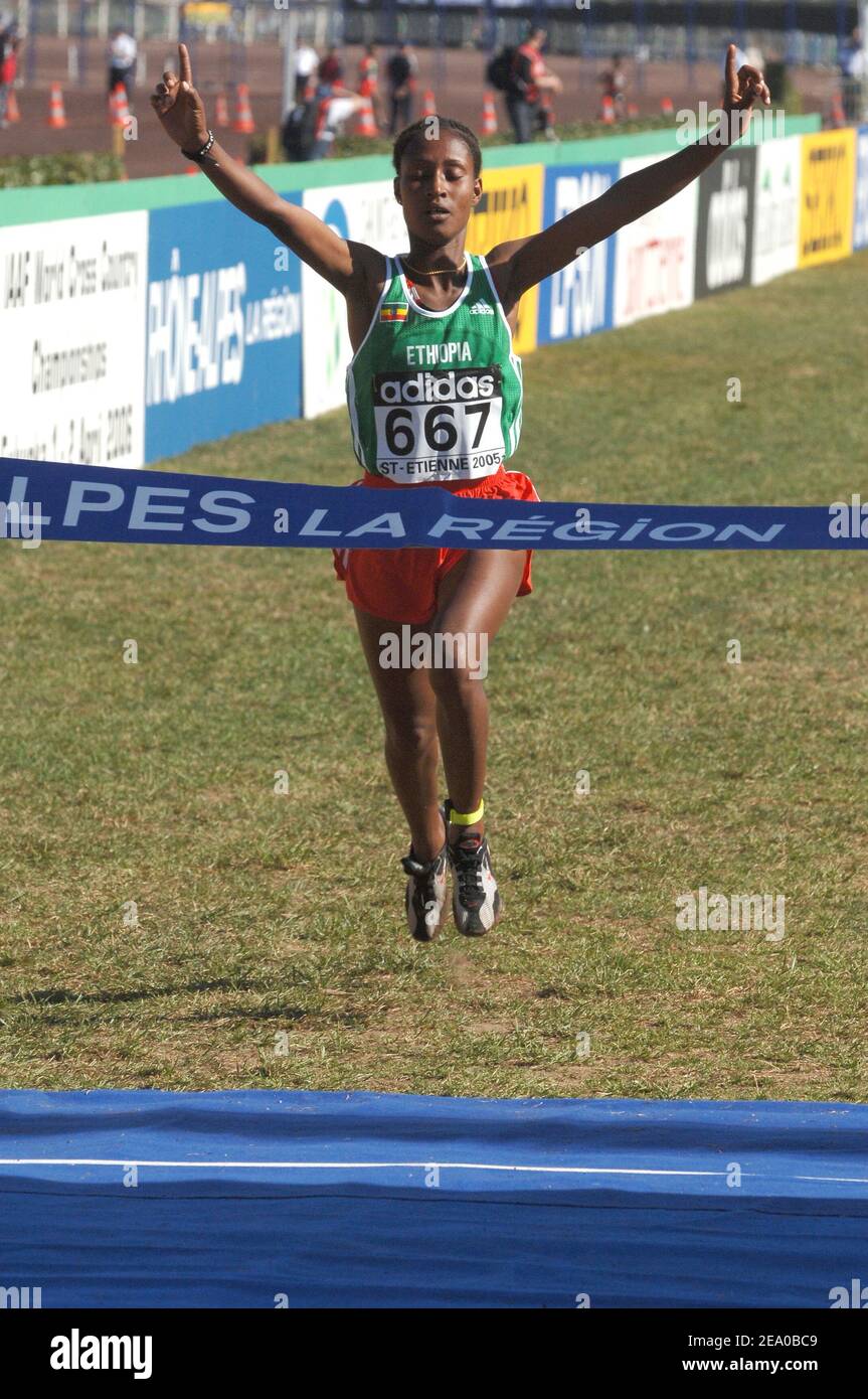 Burika gelete hi-res stock photography and images - Alamy