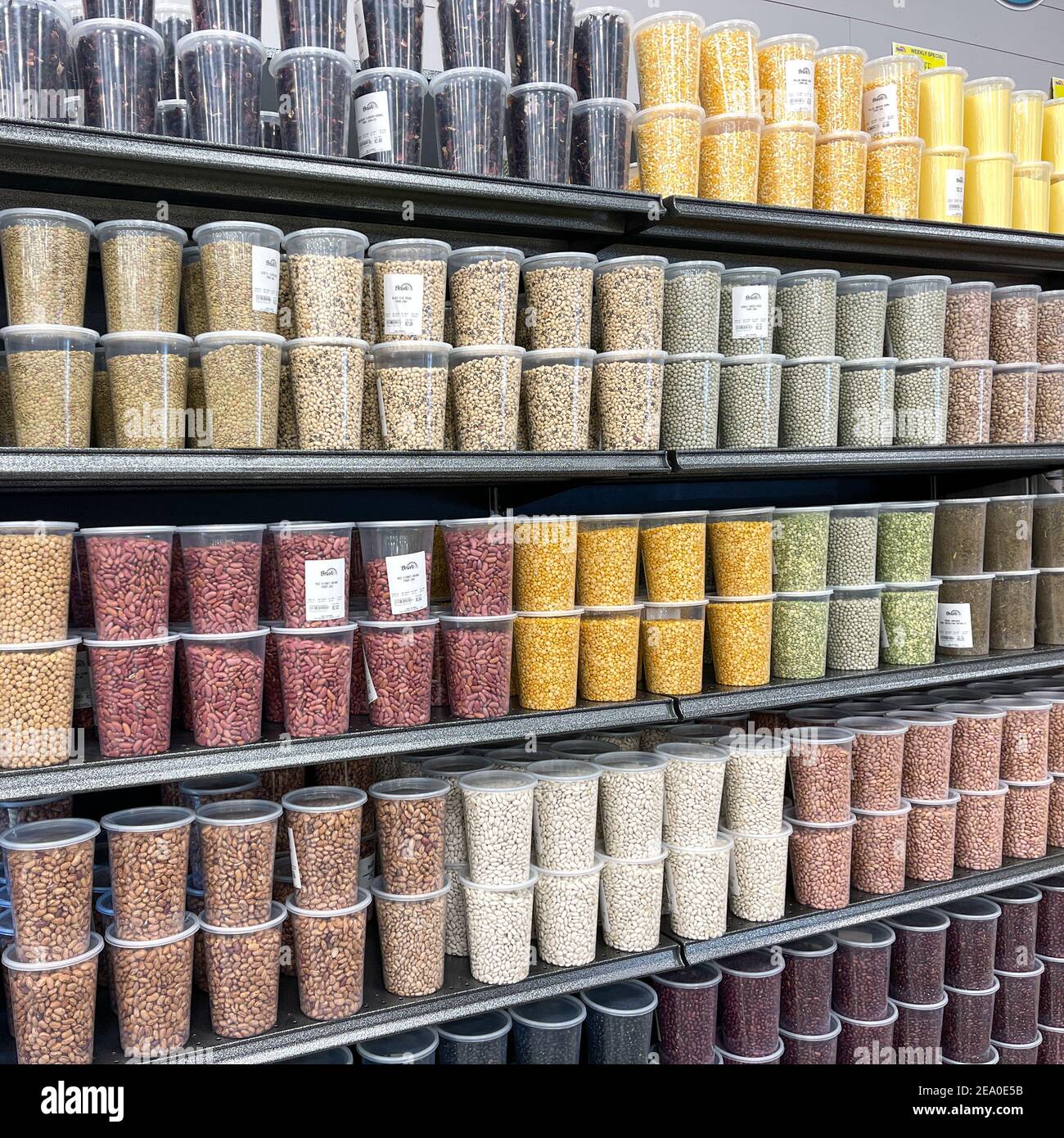 Supermarket dried beans hi-res stock photography and images - Alamy