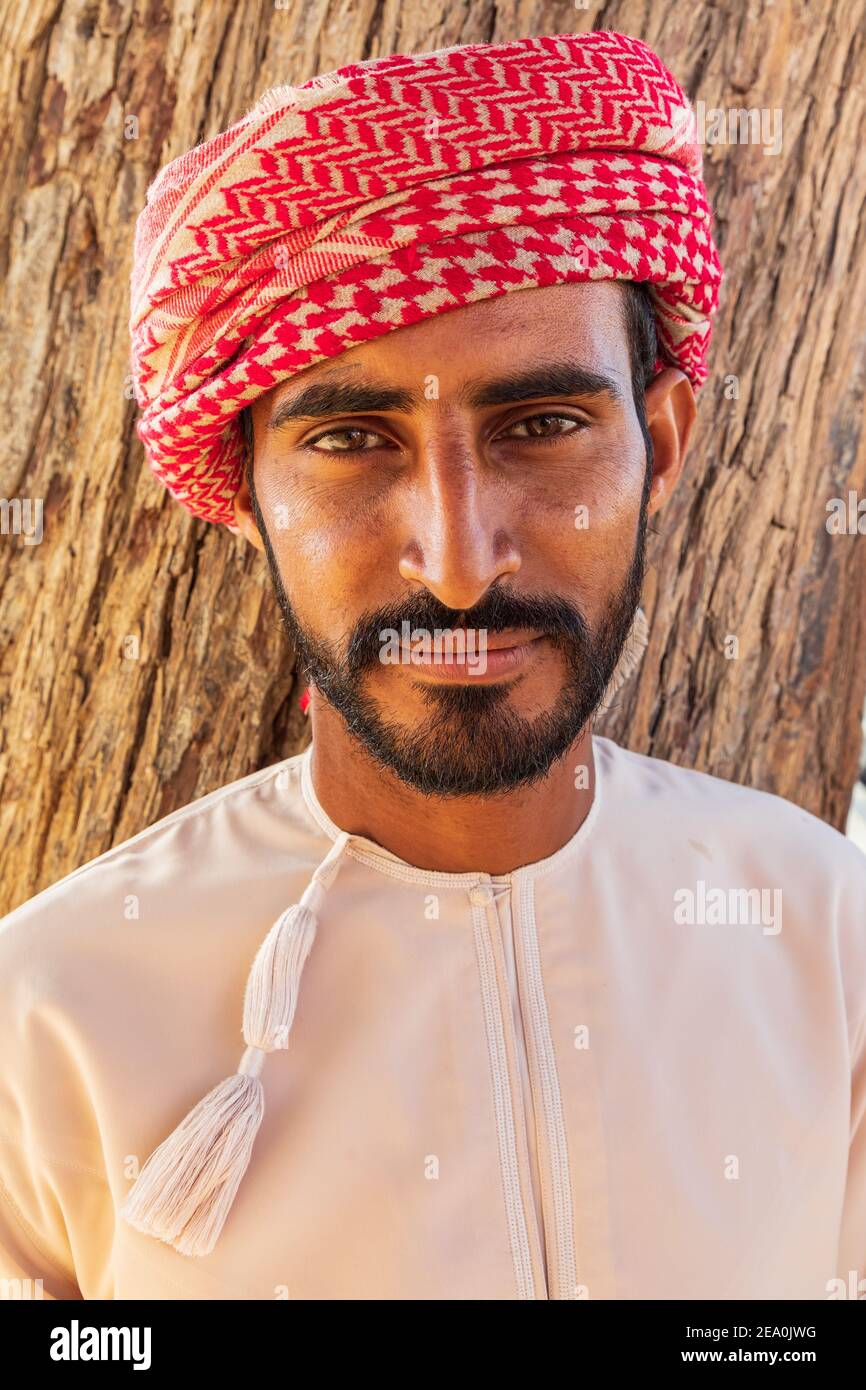 Qamis hi-res stock photography and images - Alamy