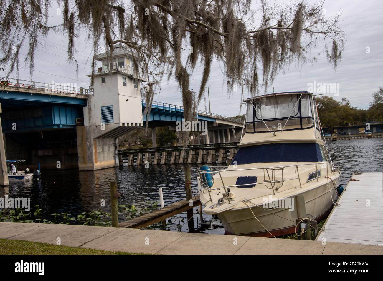 Drawbridge over the St. Johns river in Astor, Florida Stock Photo - Alamy