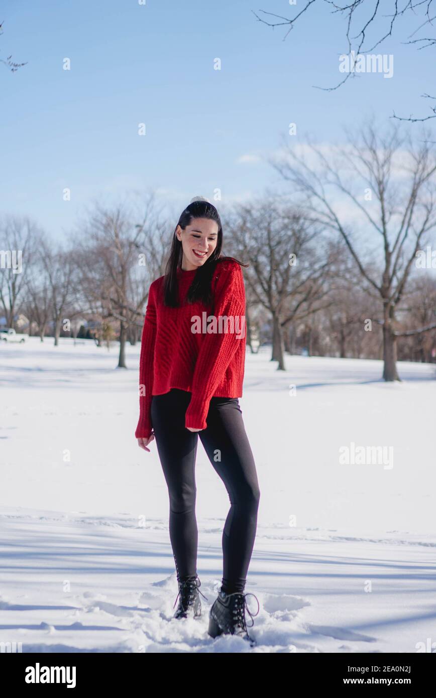 Snow modeling girl hi-res stock photography and images - Alamy