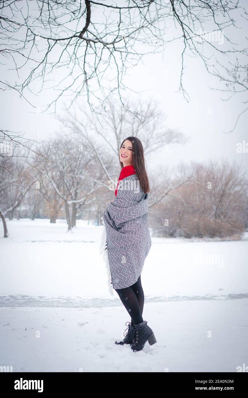 Snow modeling girl hi-res stock photography and images - Alamy