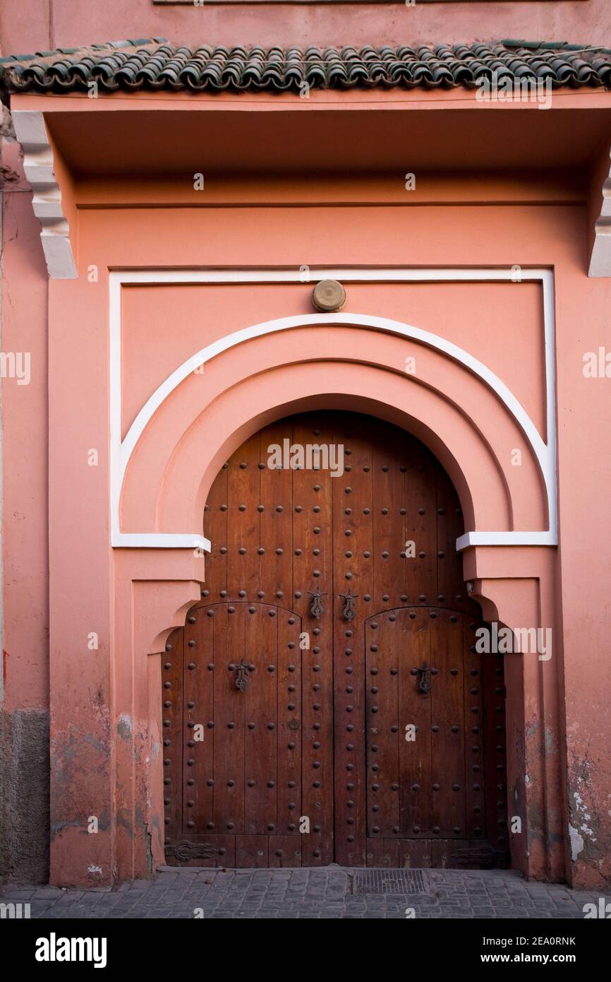 Arabic doors hi-res stock photography and images - Alamy