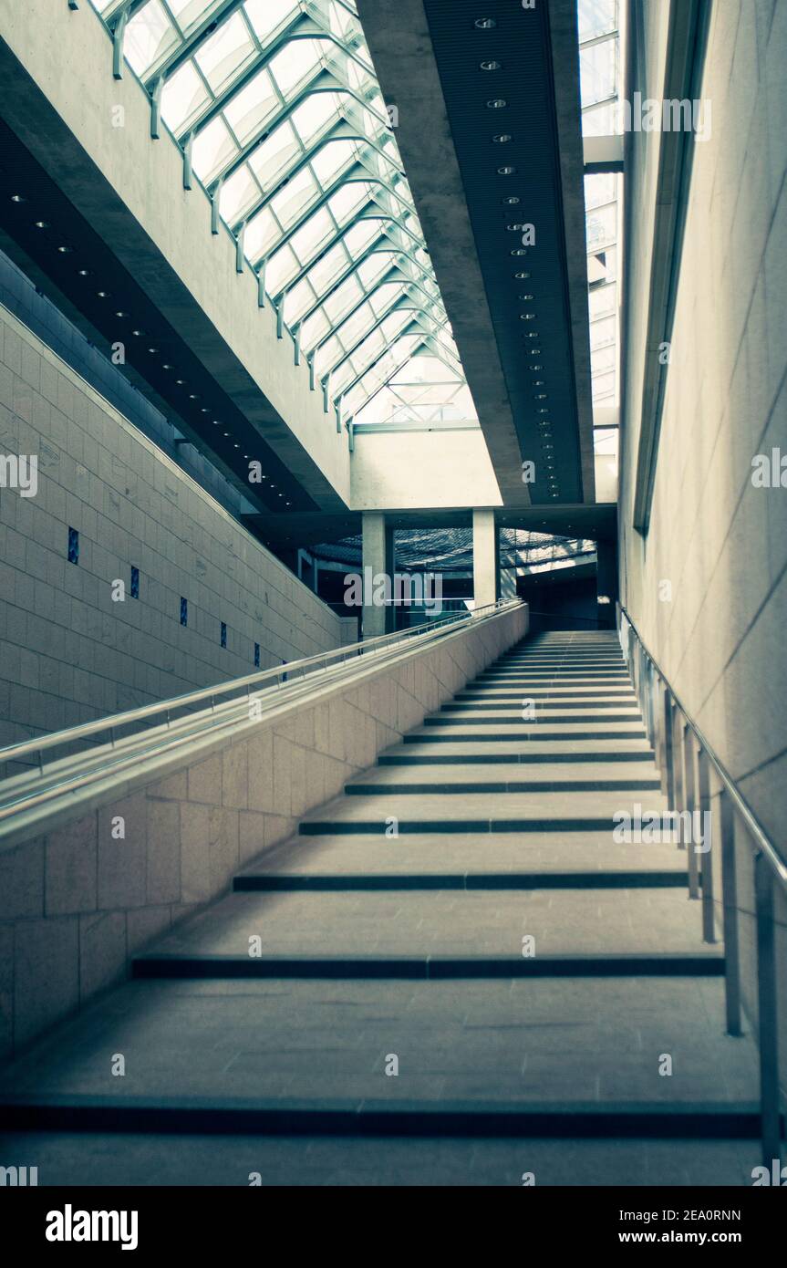 Slanted staircase, Great Hall, National Gallery of Canada, Ottawa ...