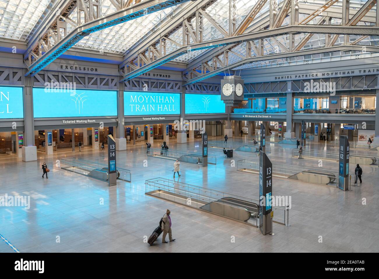 Large skylight hall hi-res stock photography and images - Alamy