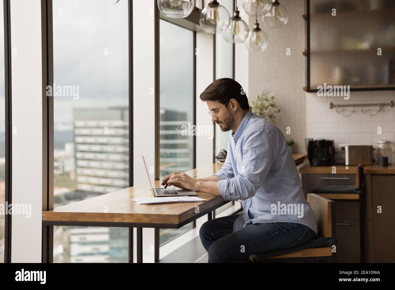 Studio flat hi-res stock photography and images - Alamy