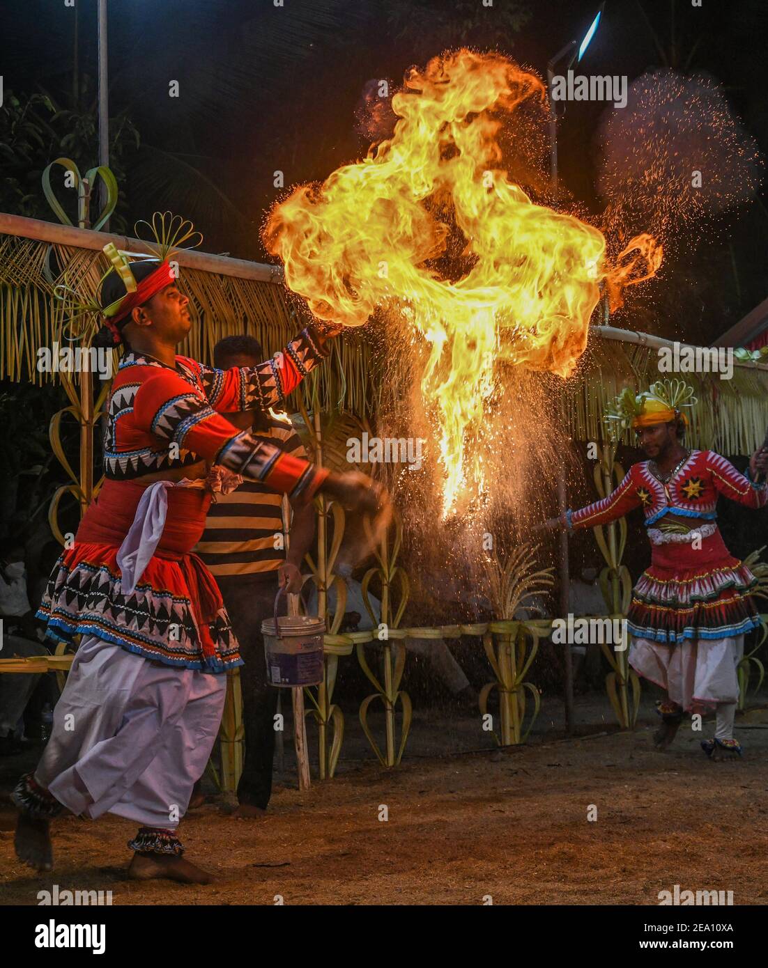 Gammaduwa hi-res stock photography and images - Alamy