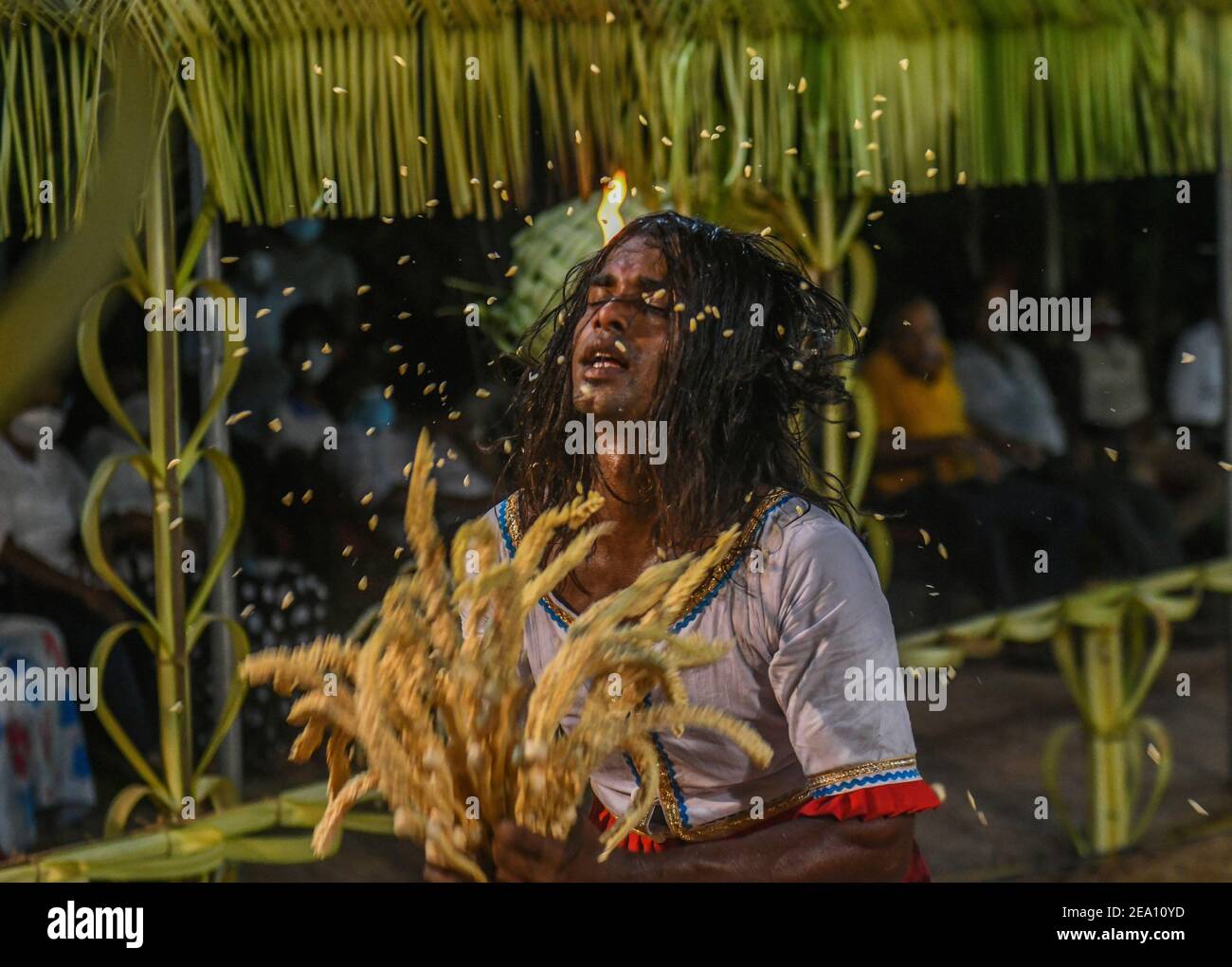 Poojawa hi-res stock photography and images - Alamy