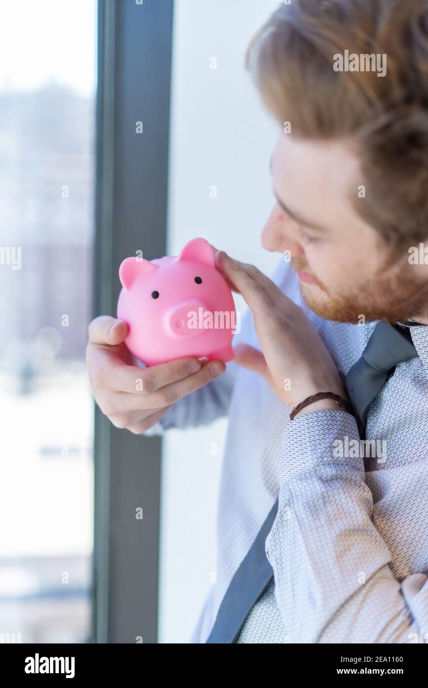 Employees celebrating business success with paper money Stock Photo - Alamy