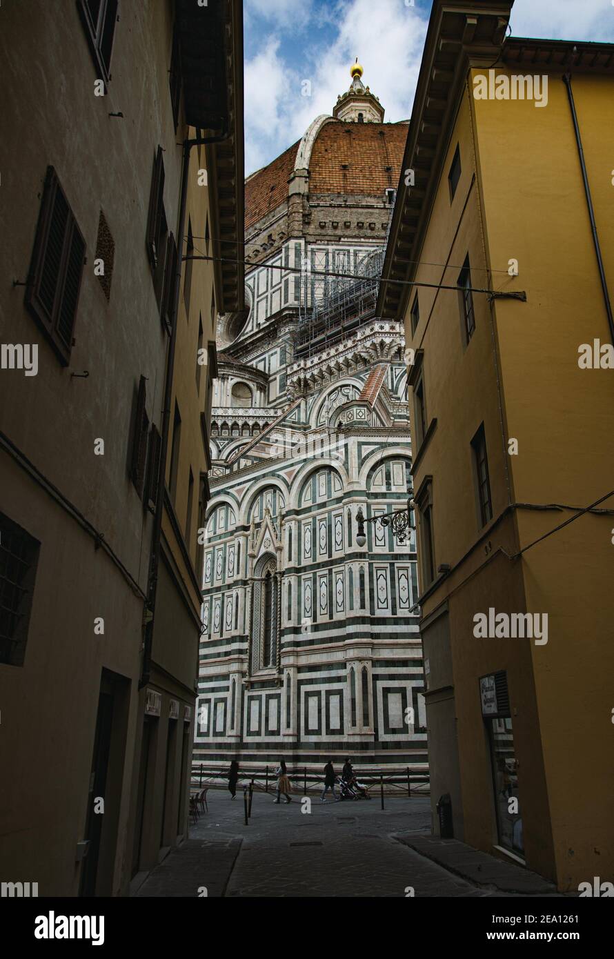 narrow view of the duomo cathedral Stock Photo - Alamy