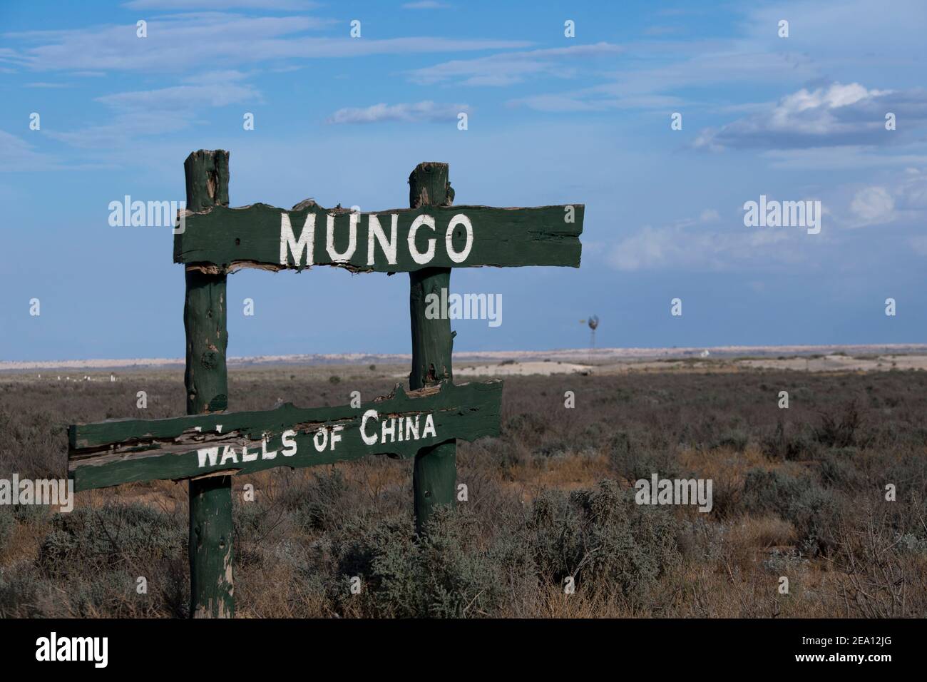 Photos of Mungo National Park and main campground Stock Photo - Alamy